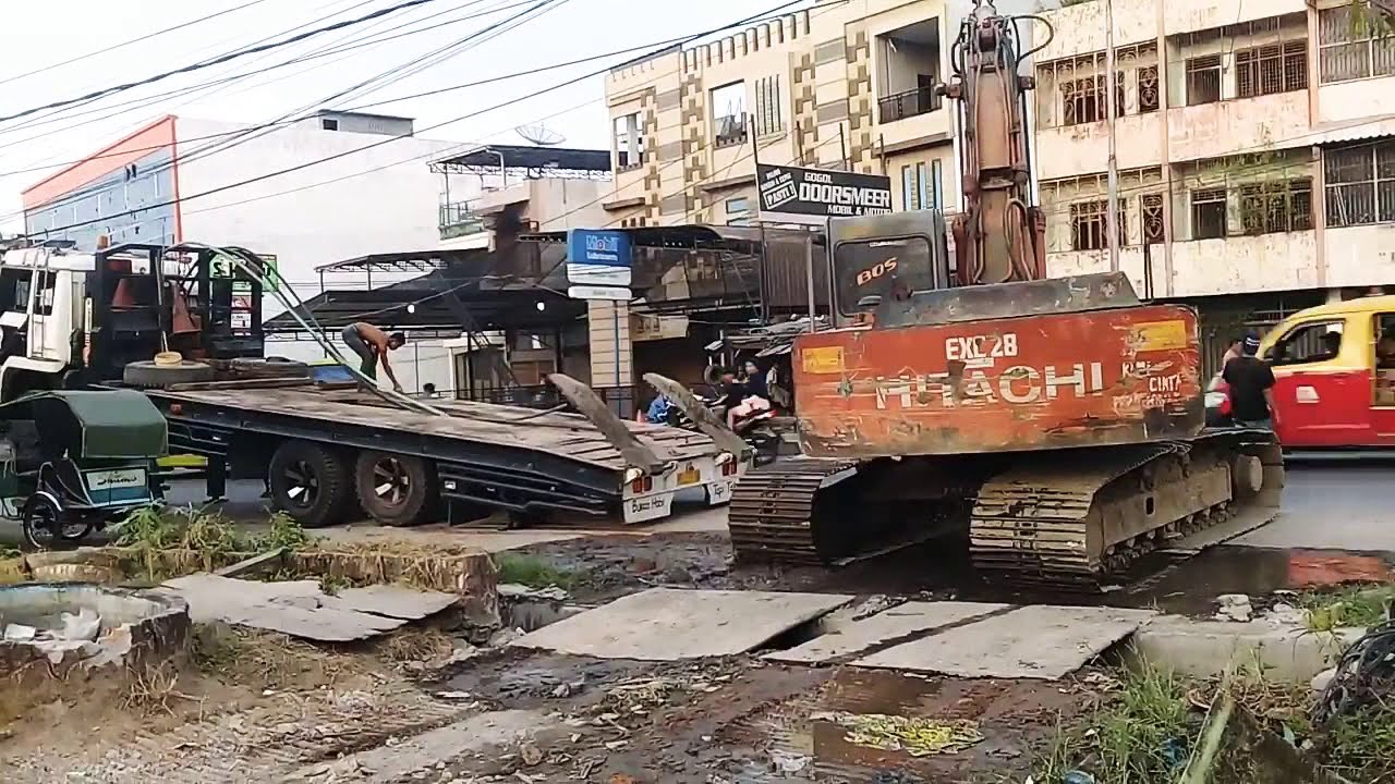 Alat berat Hitachi Ex 200-1, naik mobil Trado - YouTube