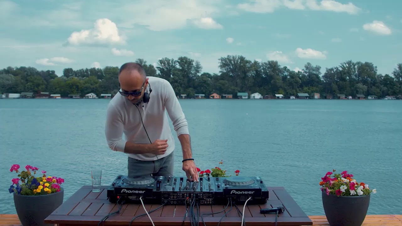 Tebra @ Unite - Chill Out & Techno Sessions - YouTube