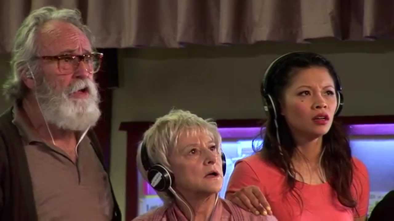 Hello, Goodbye & Happy Birthday Trailer - YouTube