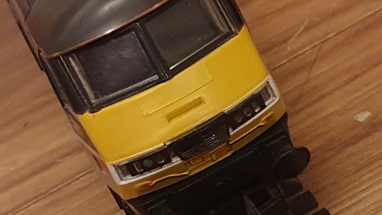 Hornby class 90 run - YouTube