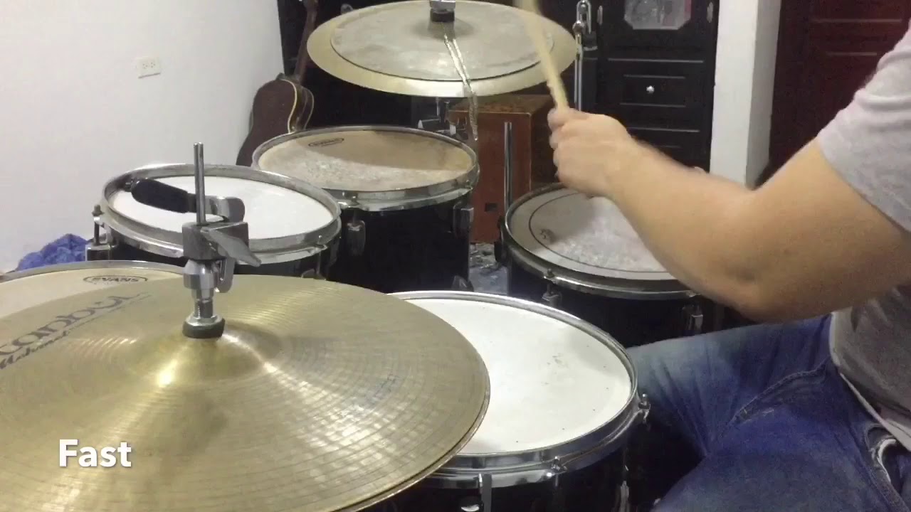 Mike Mitchell Crazy Drum Lick | by Carlos Girón - YouTube