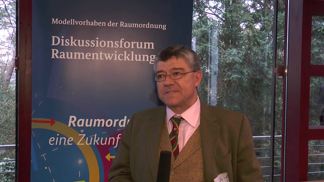 Prof. Dr. János Brenner, Baudirektor im BMI - YouTube