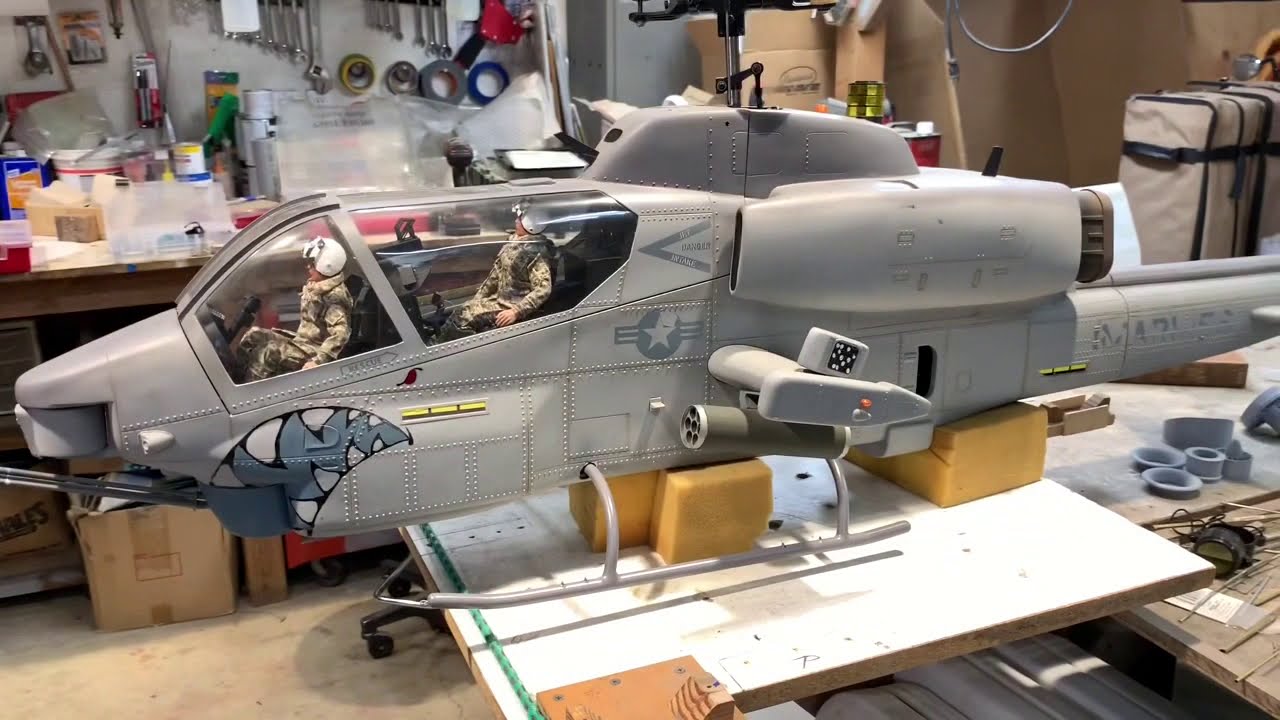 Roban Cobra landing gear - YouTube