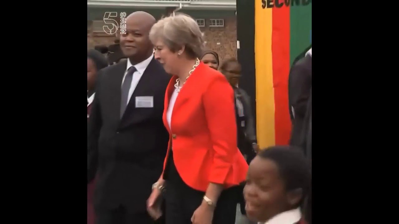 Maybot dances to biggie smalls and thomas the tank engine - YouTube