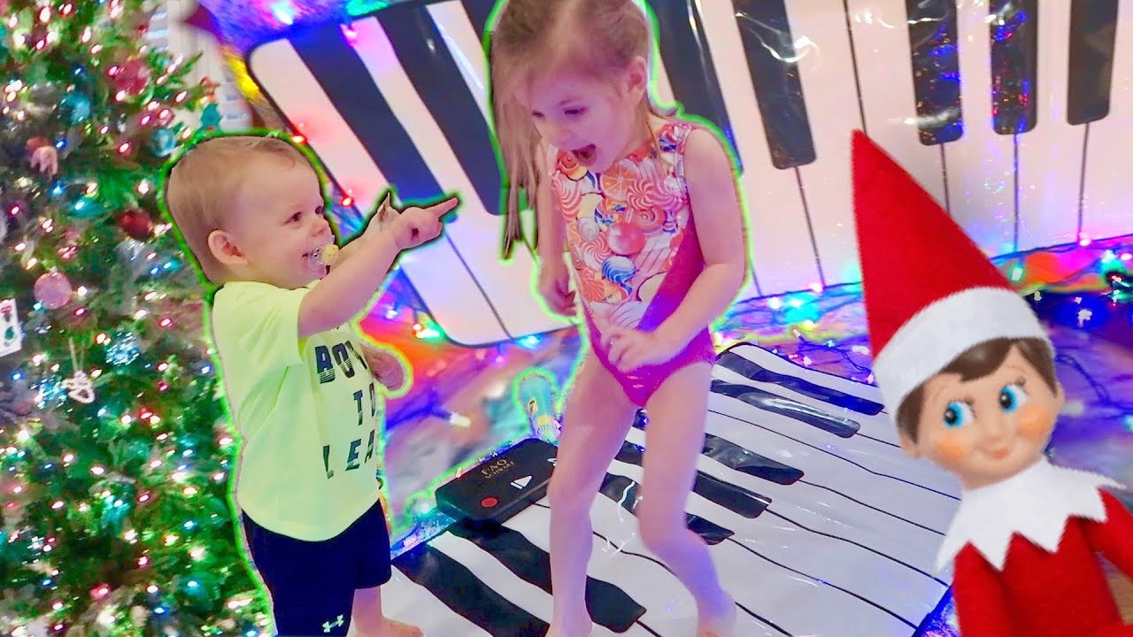 🎹 GIANT MAGICAL PIANO! Elf On The Shelf 🎄 - YouTube