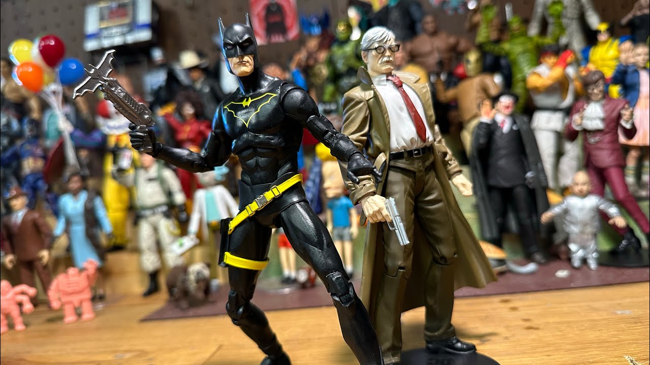 McFarlane Jim Gordon as Batman discussion. - YouTube