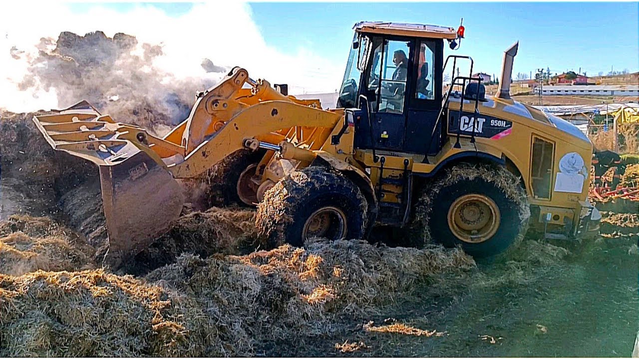 CAT 950H Wheel loader working in fire area ll - YouTube