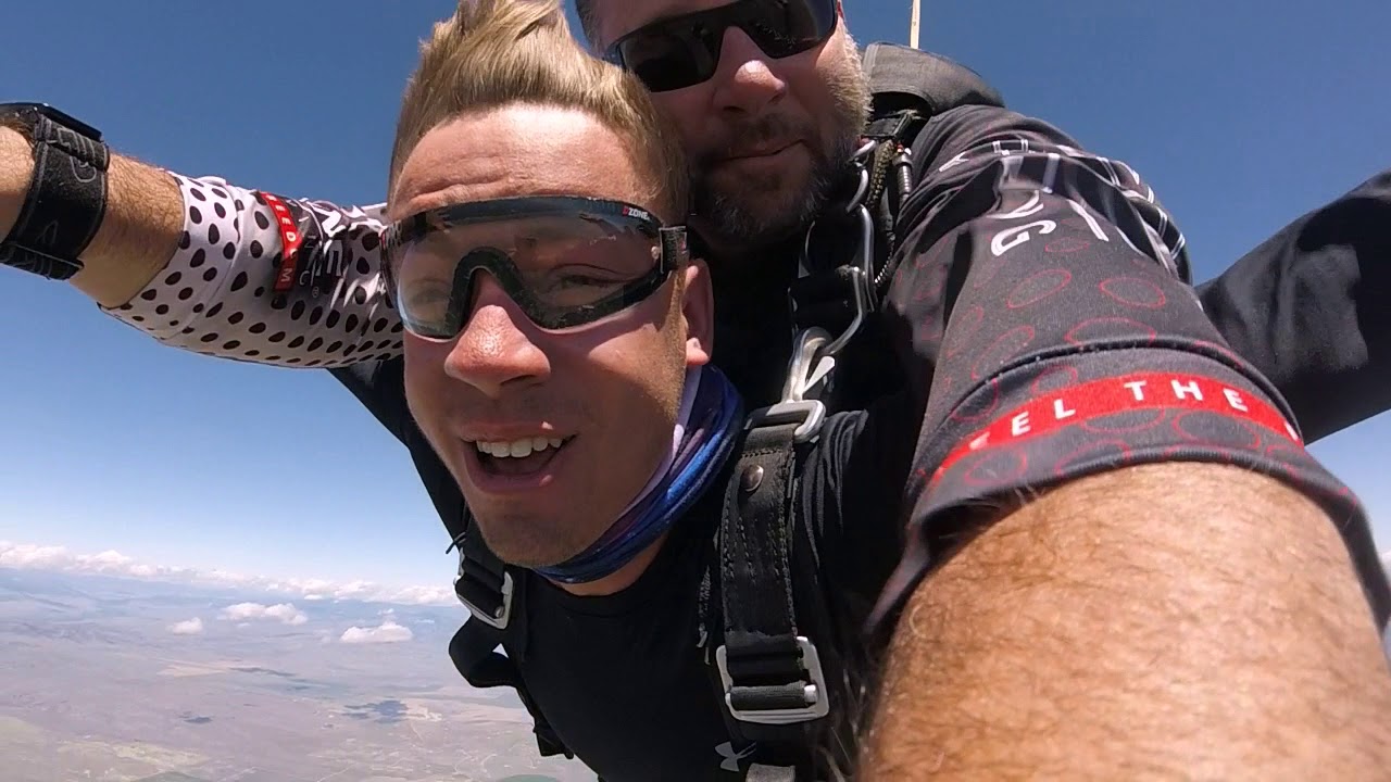 Nathan Mercier's Tandem skydive! - YouTube