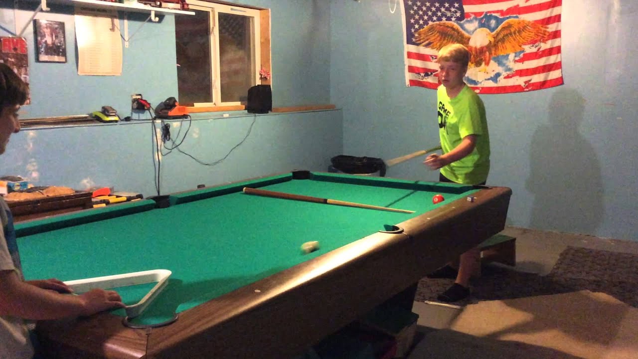 Crazy pool trick shot - YouTube