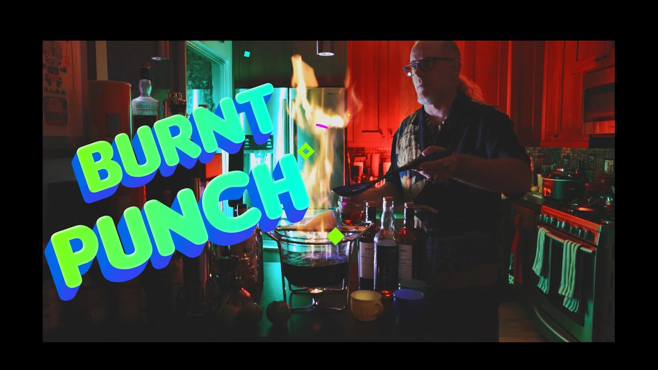 Burnt Punch (FeuerZangenBowle) A festive and fiery Wine and Rum Punch ...