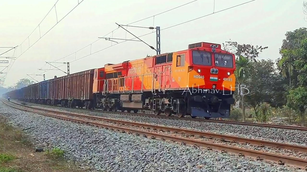 WDG4G - GE (Wabtec) Locomotive Chugging / Growling | Indian Railways ...