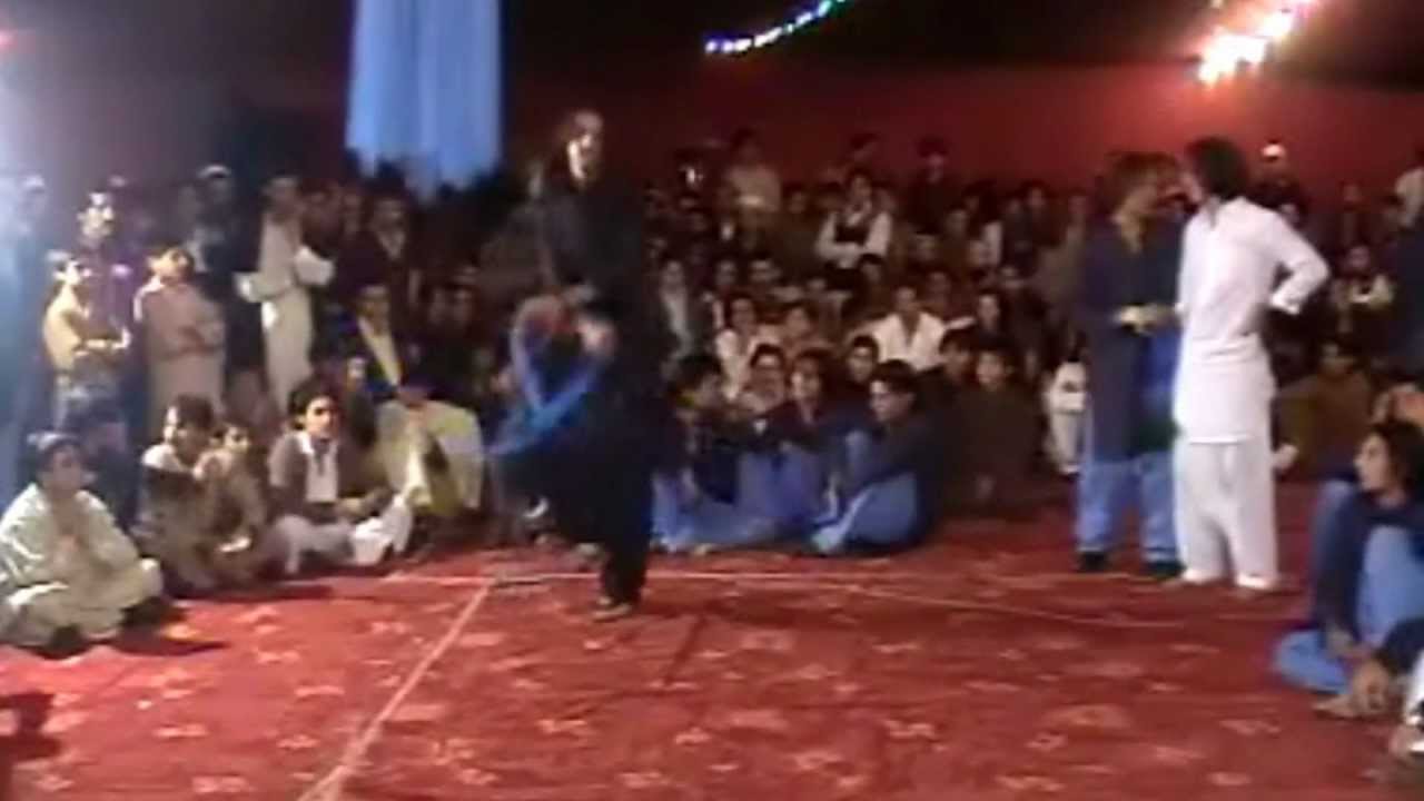 Attan, The Afghan National Dance - YouTube