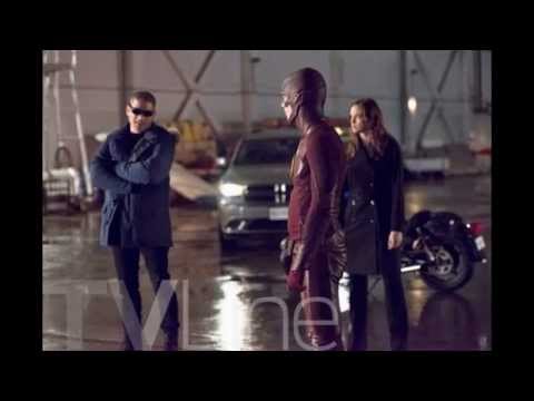 The Flash 2x22 "Rogue Air" Promotional Photos - YouTube