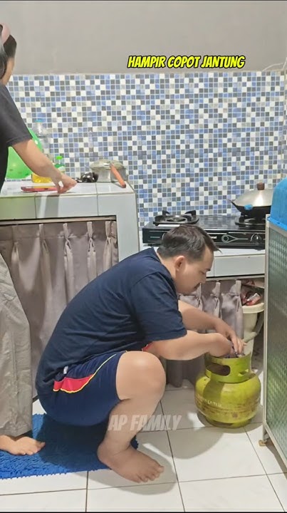 Istri Jailin Suami Jantung Hampir Copot #shorts #pasutri #lucu #ngakak #kocak #komedi #apfamily ...