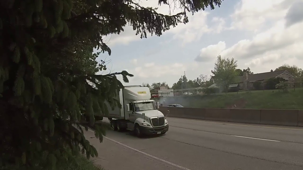 Car on fire on I 83 North on exit 28 off ramp - YouTube