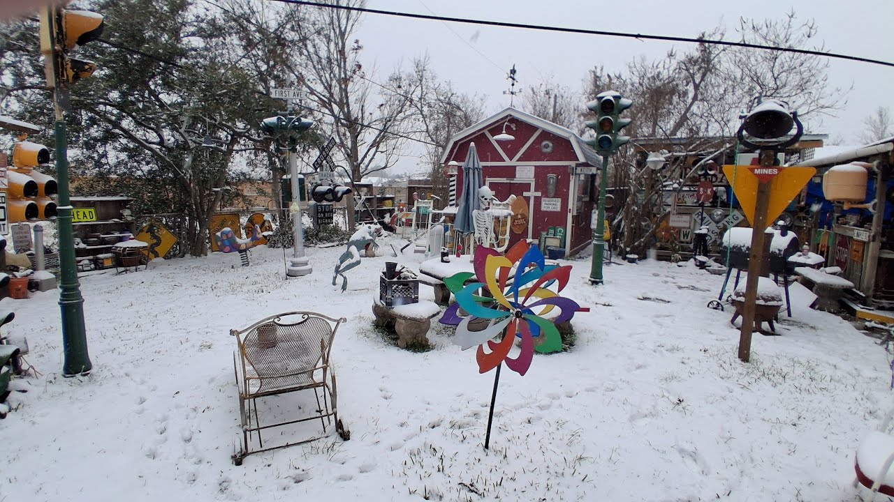 Snow in Houston, Texas 21 January 2025 - YouTube