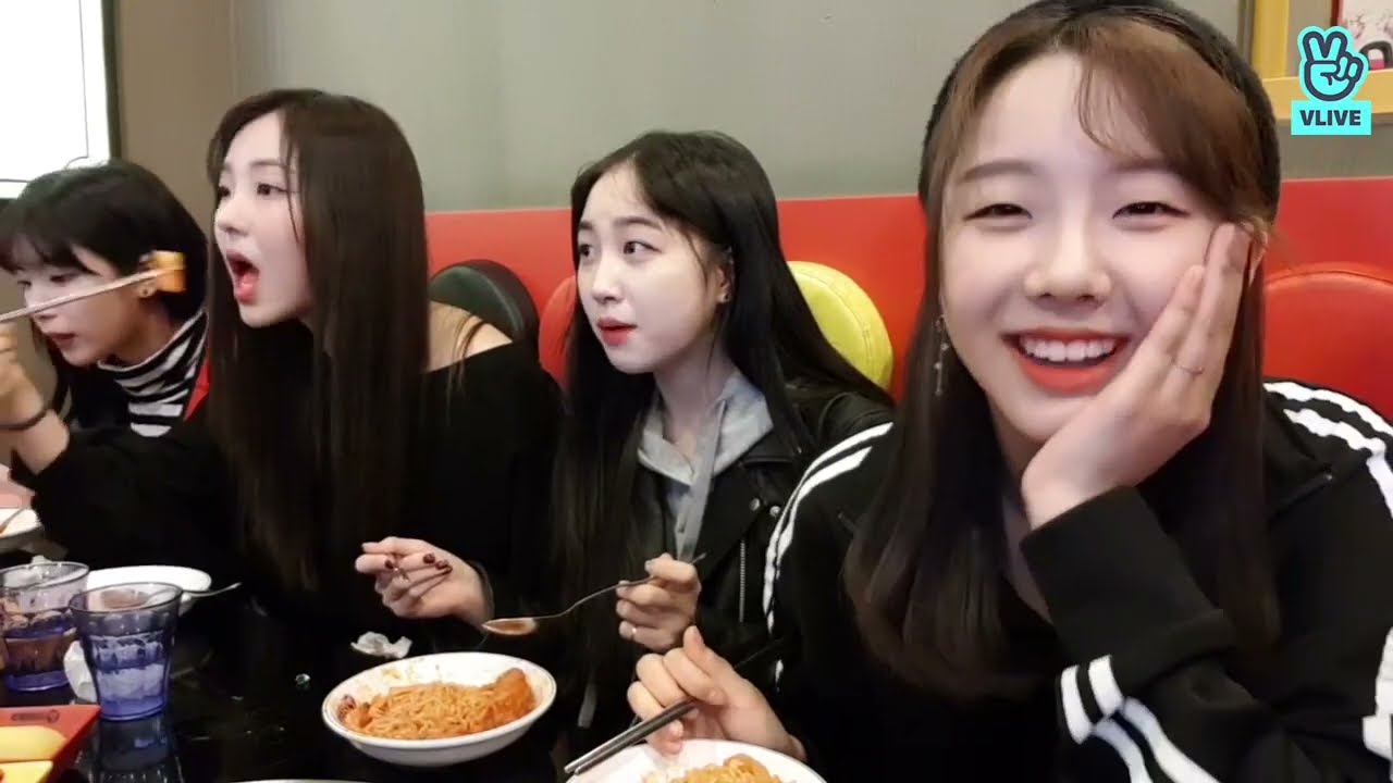 밥녕하세요🍽 (엘리스 (ELRIS)/앨리스 (ALICE) 180317 VLIVE) - YouTube
