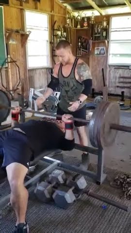 Repping 315 lbs - YouTube