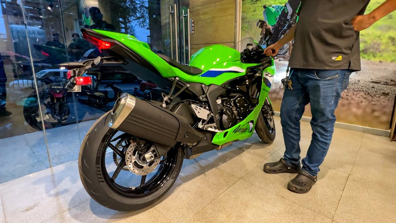 KAWASAKI ZX6R Stock Exhaust SOUND 🔥 - YouTube