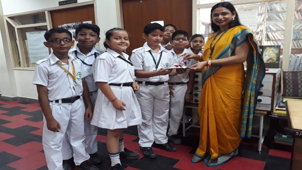 DPS Maruti Kunj Sr. Library - YouTube