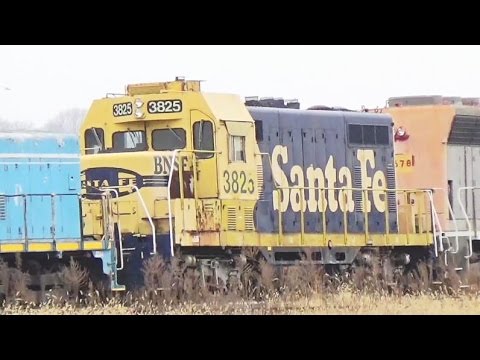 Ex- ATSF, SP & More at NRE, Silvis, IL, 11/24/16 - YouTube