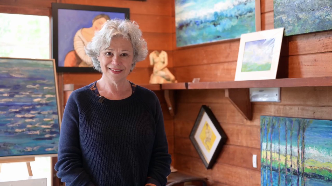 Meet the Locals - Robyn Sharp - YouTube