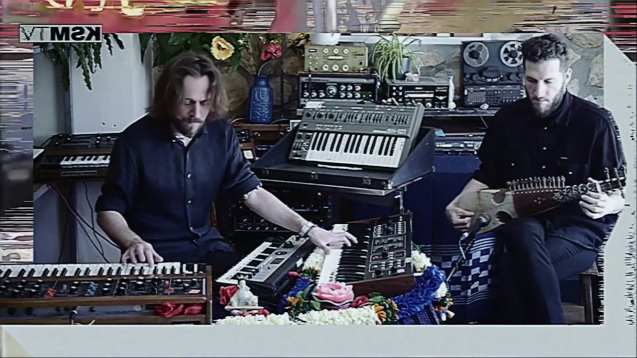 Ko Shin Moon - Piloo (studio live session) - YouTube