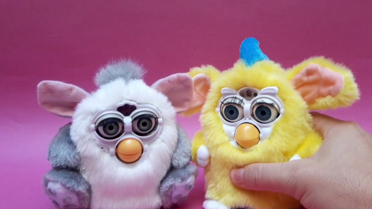 #Furby fakes Coobie and Gizbo 1998 Knockoff furby - YouTube