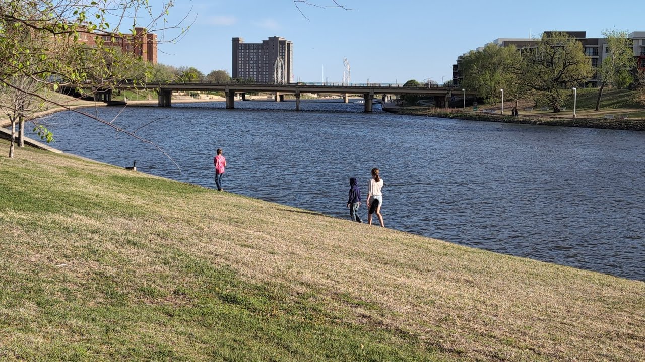 McPherson Ranch RV and Maple Village RV review, Kansas - YouTube