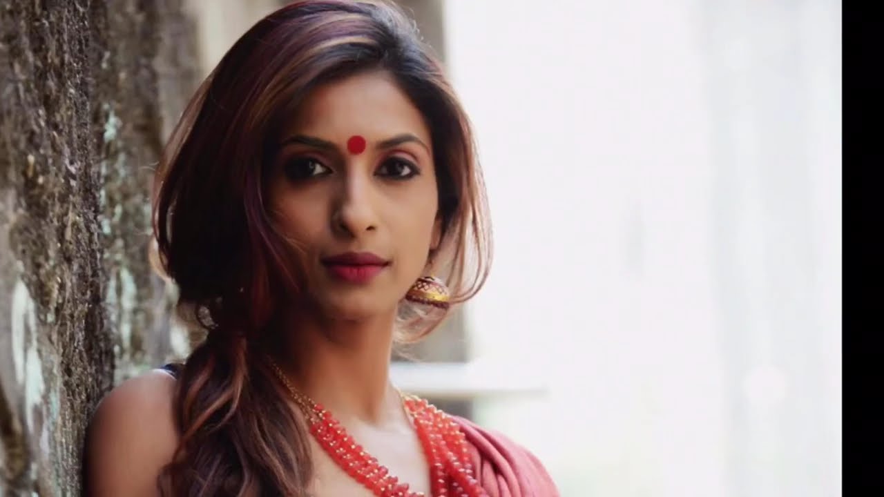 Sandhya Shetty Indian look - YouTube