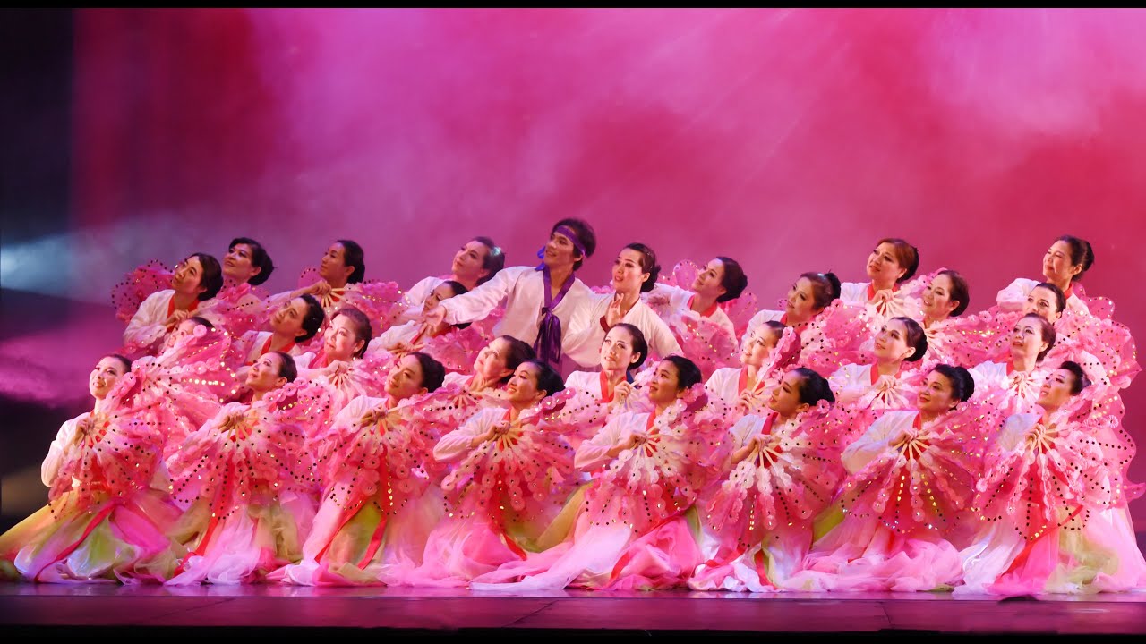 大型舞蹈: 阿里郎颂歌 Dance: Arirang - YouTube