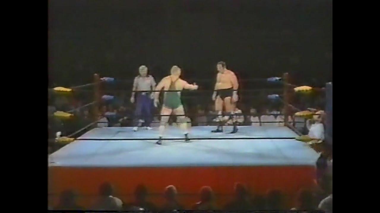 Bob Backlund vs Ron Bass Pro Wrestling USA Dec 1st, 1984 - YouTube