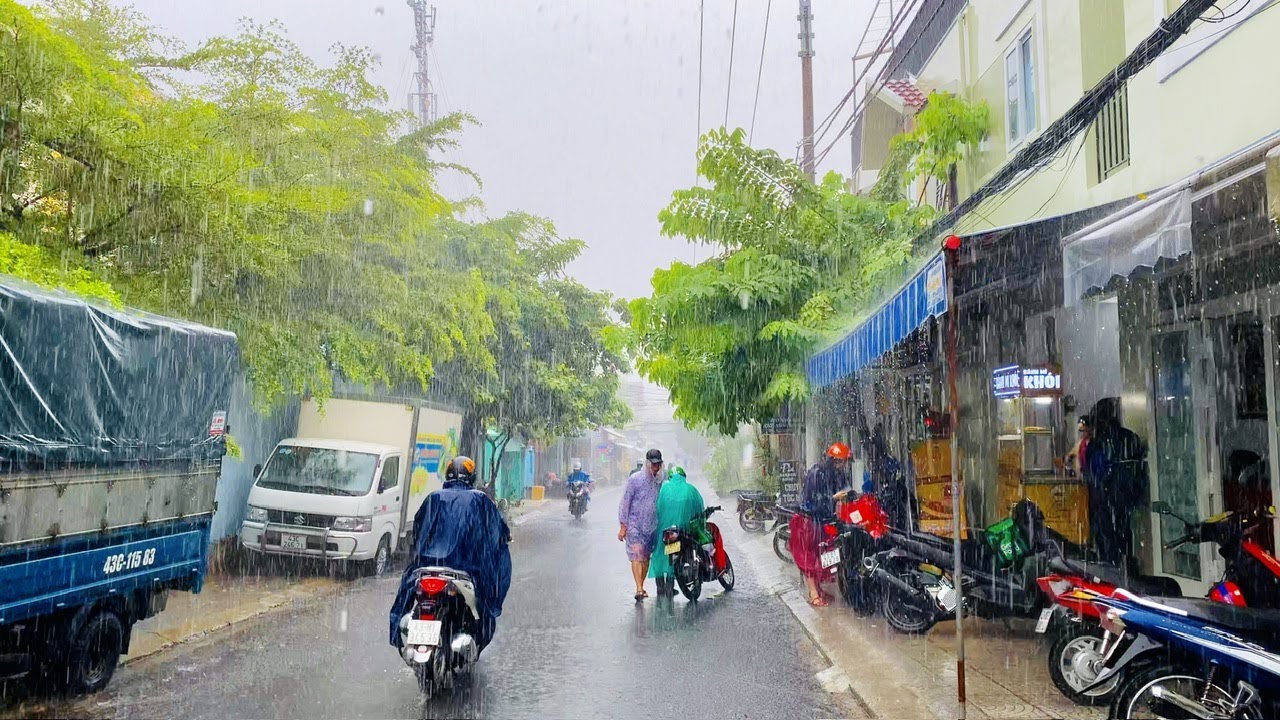 Heavy Rain Walk Vietnam - Walking In A Rainstorm Umbrella & City Sounds ...