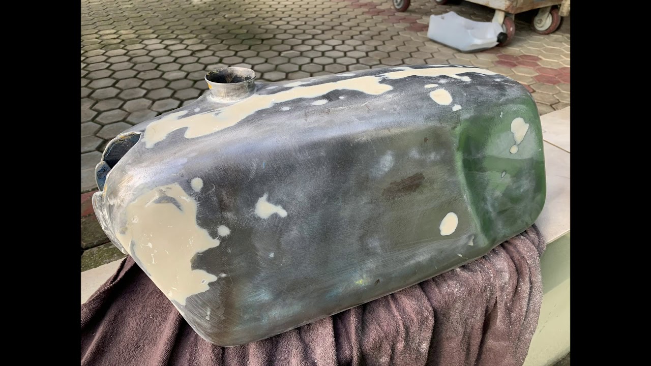 Babetta 210 Cafe Racer Bulding - YouTube