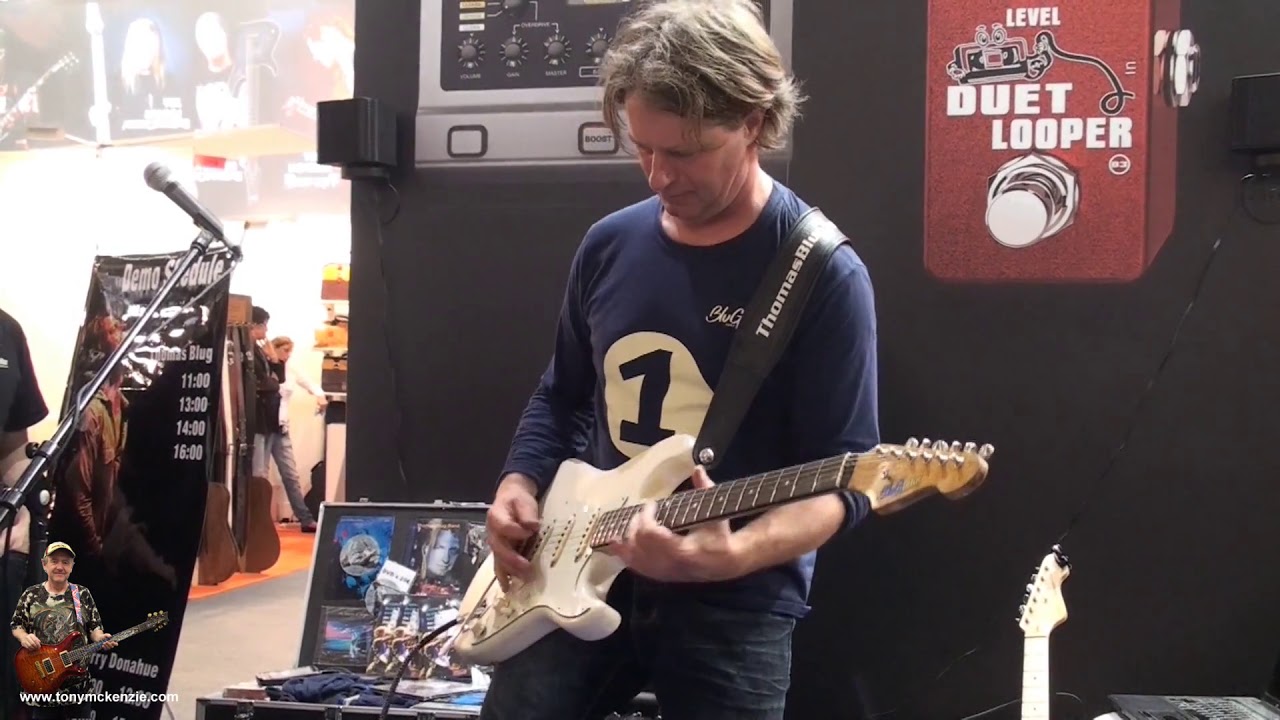 Thomas Blug Playing His BluGuitar Pedal Live | Video One | Music Messe ...