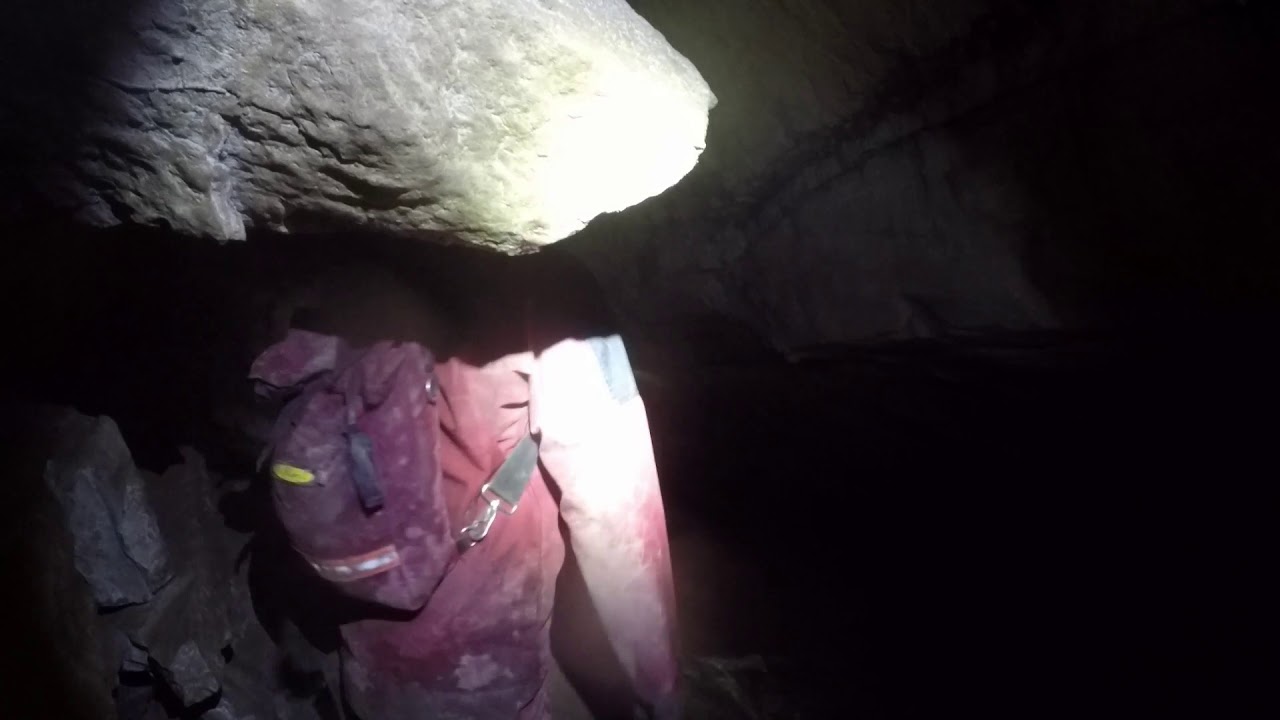 Limrock Blowing Cave 4 - YouTube