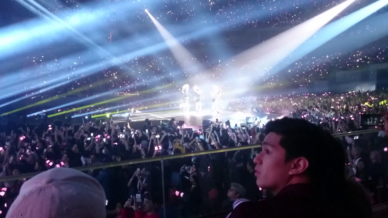 LISA Solo - Swalla BLACKPINK TOUR Manila 2019 [60 FPS] - YouTube