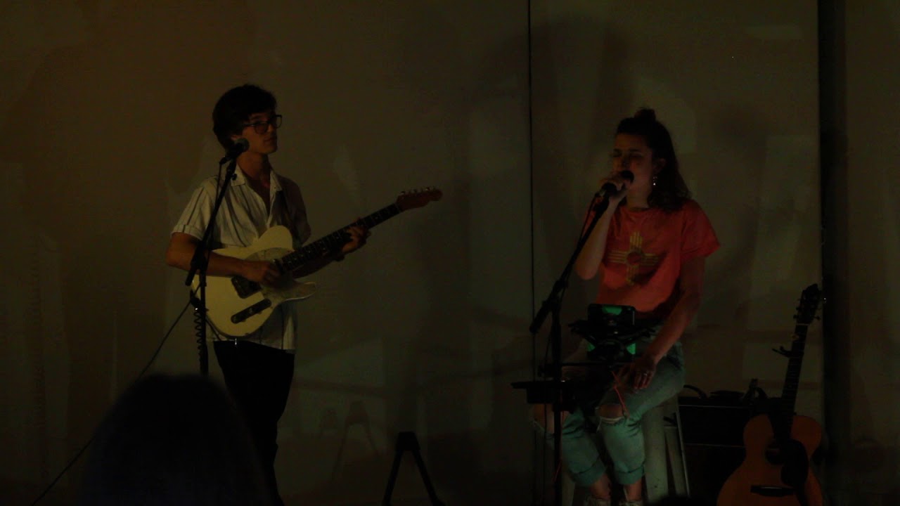 Susannah Joffe singing "Jolene" - YouTube Music