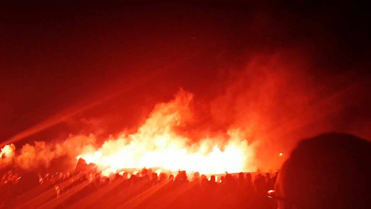 AAST Engineering 810 Pyroshow in Graduation Ceremony 2013 - YouTube