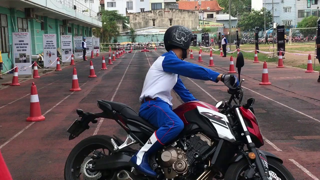 Hướng dẫn lái xe PKL - Honda Motor Việt Nam - YouTube