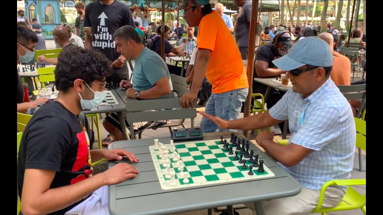 *HUSTLING* with NYC BRYANT PARK Chess Hustlers!! (Part 1) - YouTube