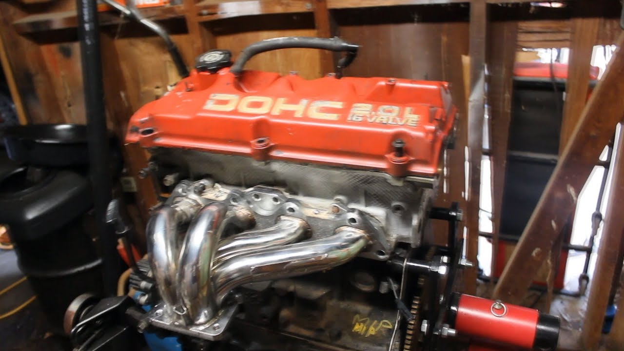 Test fitting a 4g63 turbo manifold on my 420a - YouTube