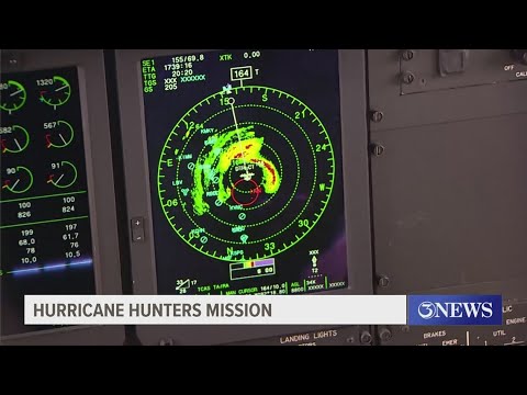 Hurricane hunters: How tropical storm data is collected - YouTube