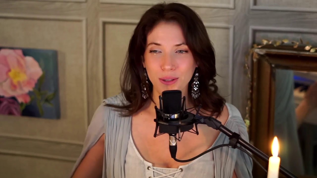 SOOTHING SINGING AND PIANO 💕 - YouTube