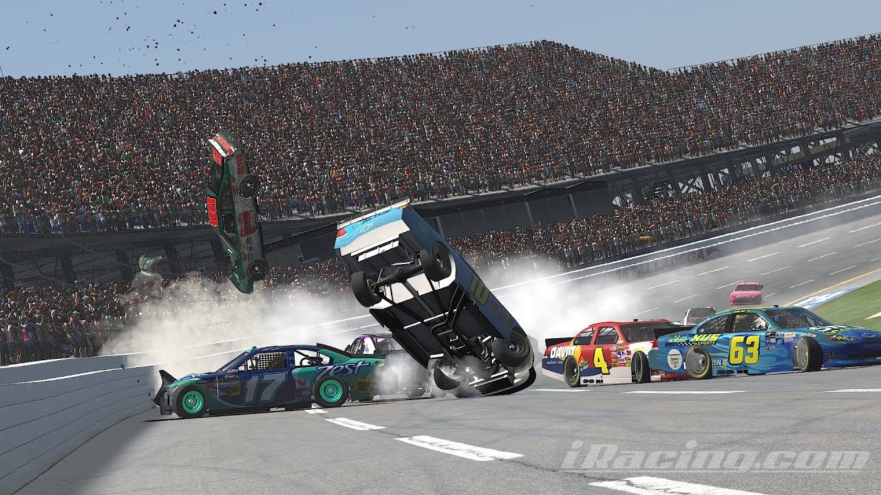 We let Mooncar light drivers race Mooncar - YouTube