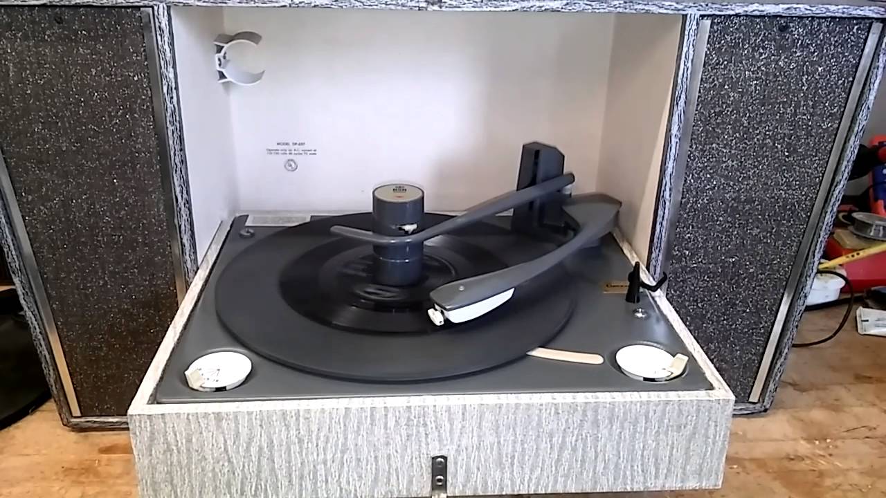 1965 Decca Tuxedo IV Record Player - YouTube