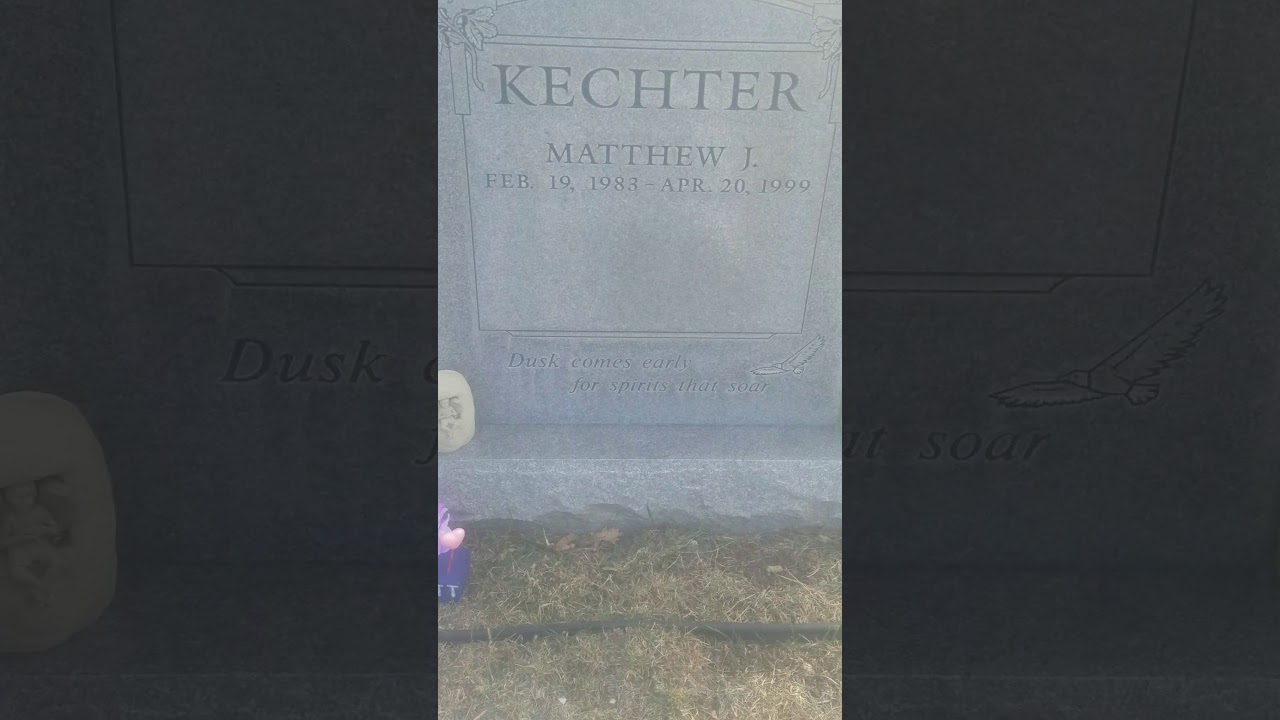 Matthew Kechter gravesite-Columbine - YouTube