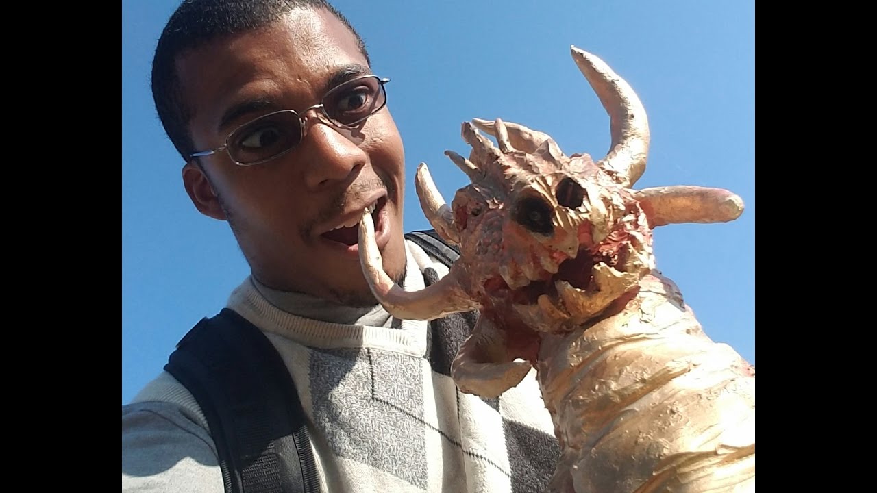 HOW TO SMASH A DRAGON! - YouTube