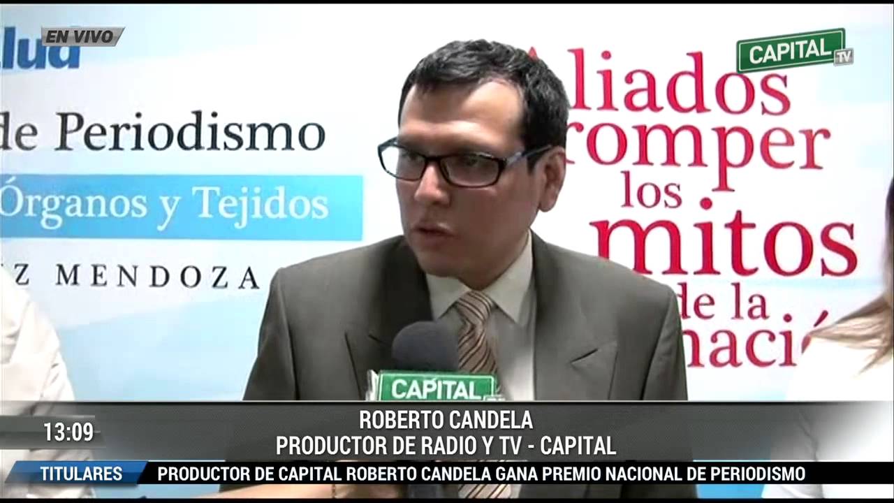 Premiación de Essalud a Roberto Candela, productor de Capital - YouTube