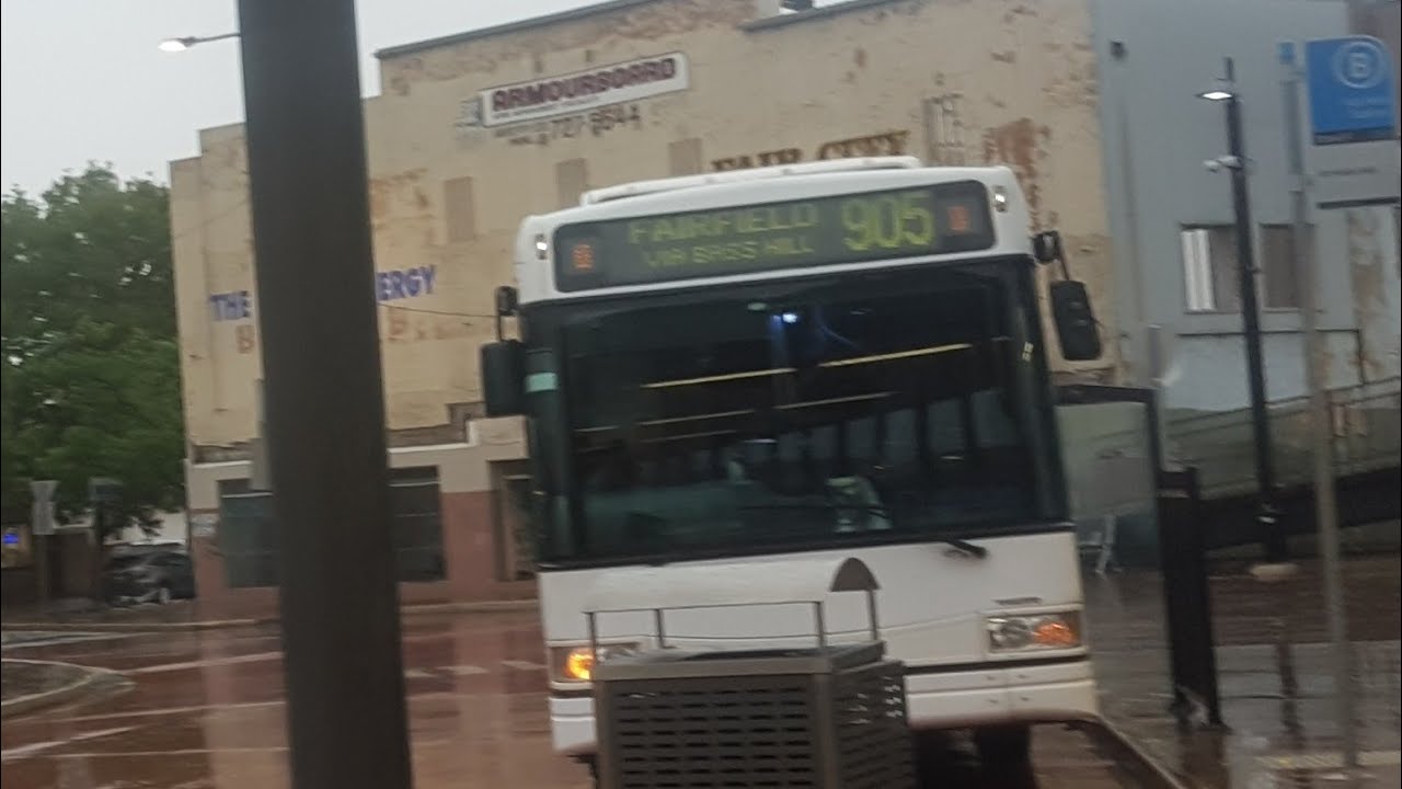 Volvo B12BLE Bustech VST 9201 - YouTube